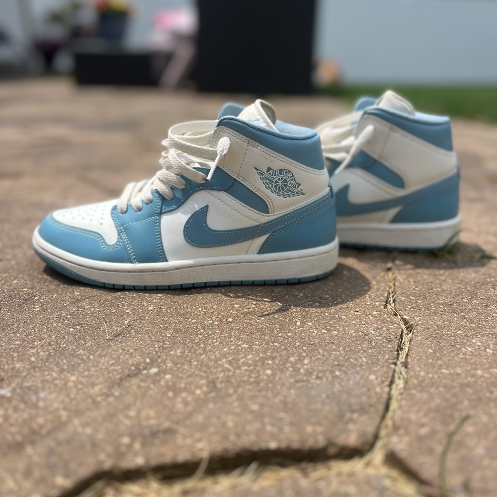 Light Blue Air Jordan 1 Mid - Gem